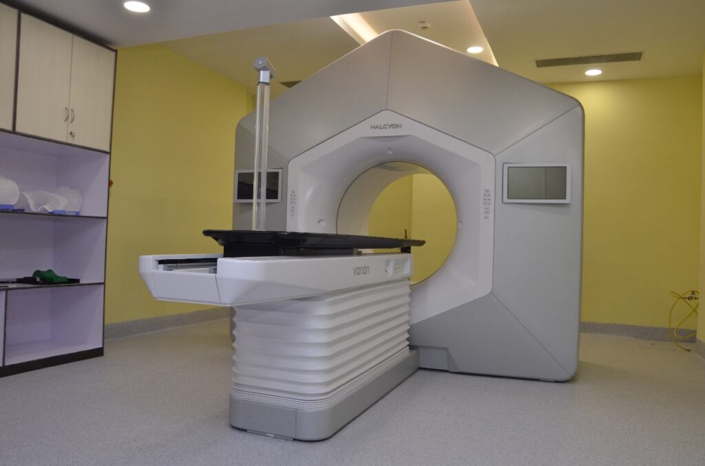 Medica Cancer Hospital dedicates Halcyon machine for advanced cancer ...